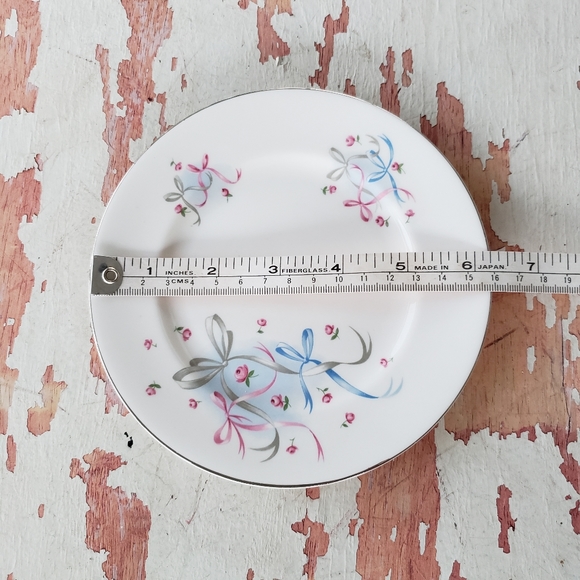 Royal Albert | Dining | 35 Royal Albert Buttons And Bows Dish | Poshmark